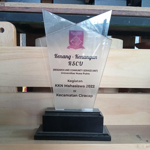 Jual piagam / plakat akrilik / piala akrilik /trophy acrylic / medali ...