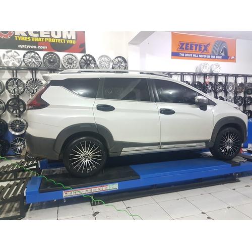 Jual Modifikasi Mobil Xpander Pakai Velg HSR Tandam Ring 18 + Ban ...