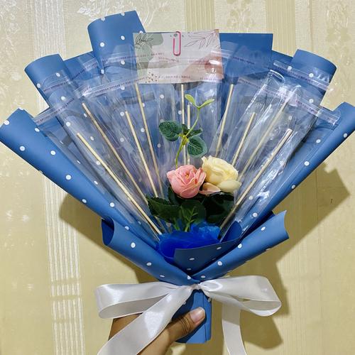 Jual Buket uang atau baramg kosong polkadot hadiah hampers ultah wisuda ...