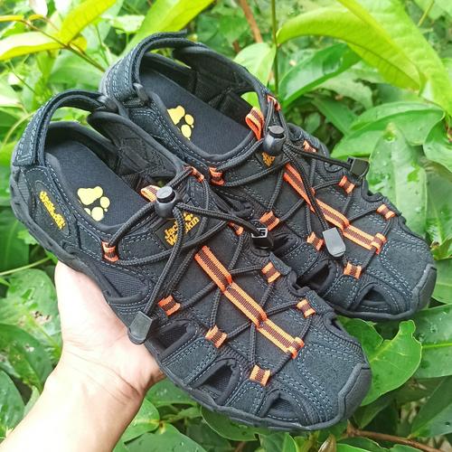Jual Sendal gunung karrimor outdoor/JWS/TNF/Consina/Eiger/Rei - Hitam ...