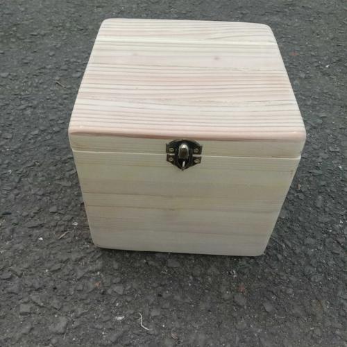 Jual Kotak kayu / Wooden Box dengan Kuncian Pengait / gembok - Kab ...