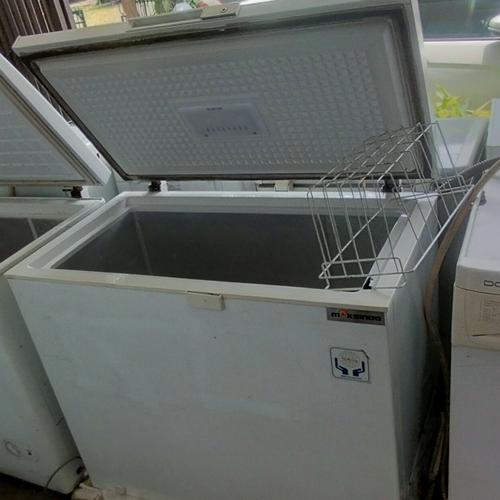 Jual Chest Freezer Box GEA AB 210, 212 Liter, 141 Watt, SECOND SIAP ...