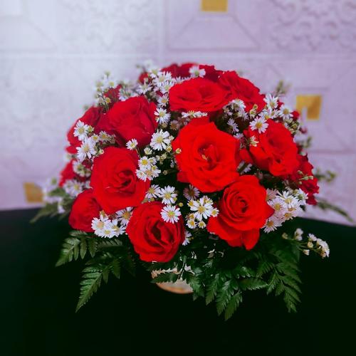 Jual karangan bunga rose merah bunga meja bulet/ kado ultah dll ...