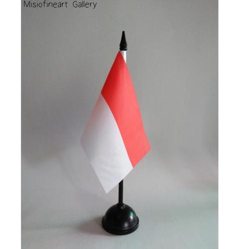 Jual Bendera Meja MERAH PUTIH Tiang Kayu - Jakarta Barat - Kamuin Store ...