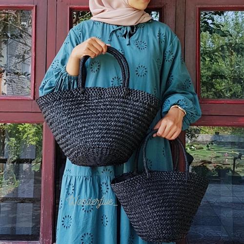 Jual Tas Anyaman Kerajinan Mendong Bakul Full Hitam Etnik Bali Tradisional - S - Kab ...