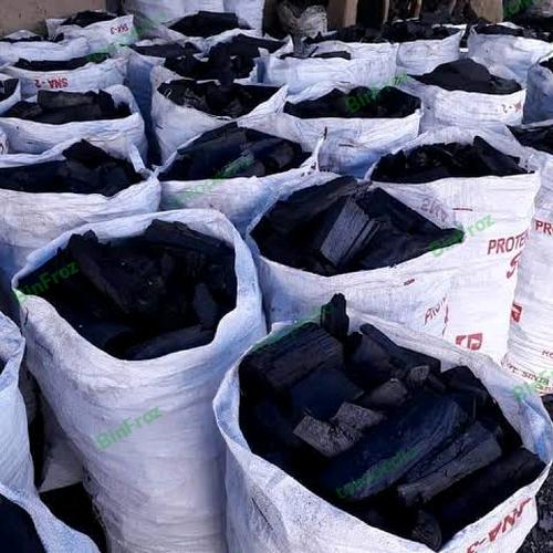 Jual Arang Kayu/Areng kayu 1 karung/Bakaran/Karbon Aktif/Tanaman - Kota ...