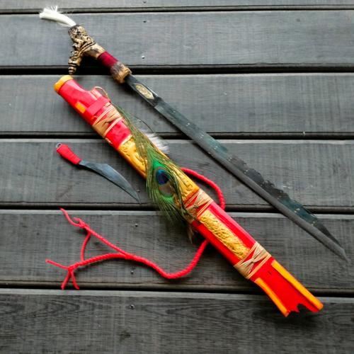 Jual mandau dayak kalimantan. mandau senjata suku dayak mandau etnhik ...