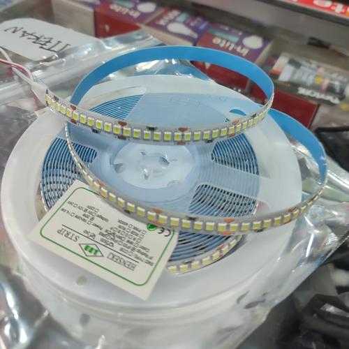 Jual Lampu LED Strip Mata Penuh 240led 12v 5meter Cool White - Kota ...