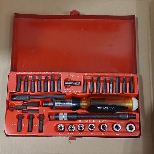 Jual KTC Screwdriver & bit set 33 pcs / obeng set 33pcs - Jakarta Barat ...