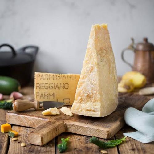 Promo Parmigiano Reggiano DOP Italian Cheese Keju italia Authentic ...