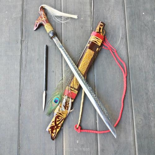Jual MANDAU senjata khas dayak. mandau suku dayak. mandau dayak mandau ...