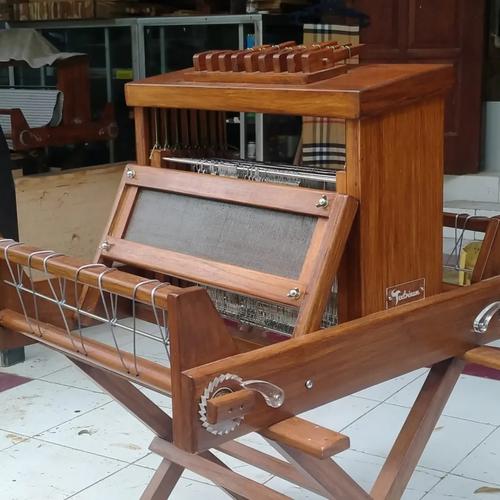 Jual Mesin Alat Tenun Modern ATBM 8 Shaft 60cm - Kab. Bantul ...