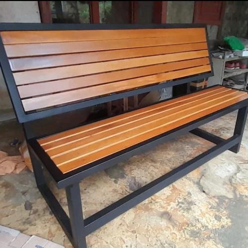 Jual kursi taman kayu modern, kursi teras rumah kayu mahoni - Kota ...