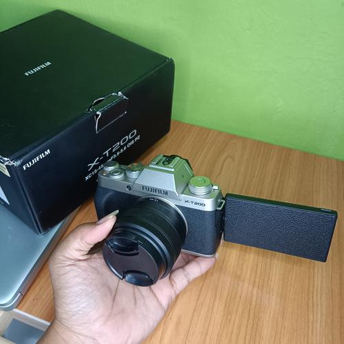 Jual FUJIFILM XT200 MIRRORLESS XT 200 MULUS - body & lensa - Kab. Bogor ...