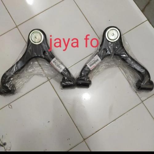 Jual lower arm atas Toyota Inova original - Jakarta Utara - onel jaya ...