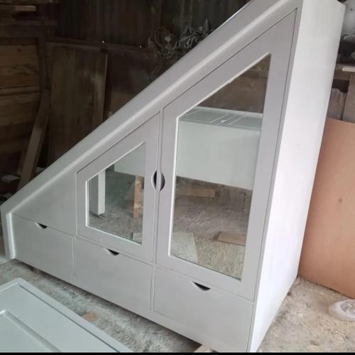 Jual lemari bawah tangga/Lemari Kayu jati Belanda finising cat putih ...
