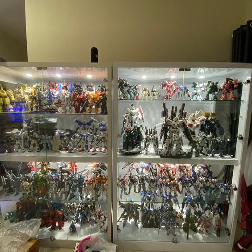 Jual Jasa bikin lemari display gundam dan action figure - Kota Depok ...