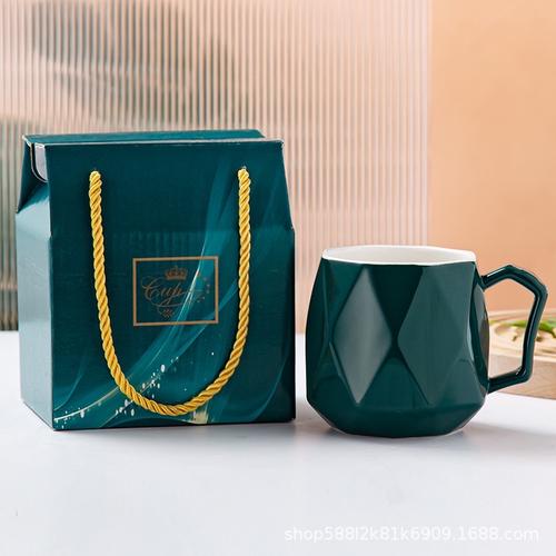 Jual SOUVENIR GELAS MUG KERAMIK GIFT SET HAMPERS KADO PERNIKAHAN ULTA ...