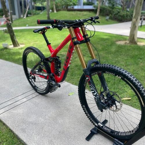 Jual Sepeda gunung downhill Trek Session 9.9 Size S Viper Red - Kota ...