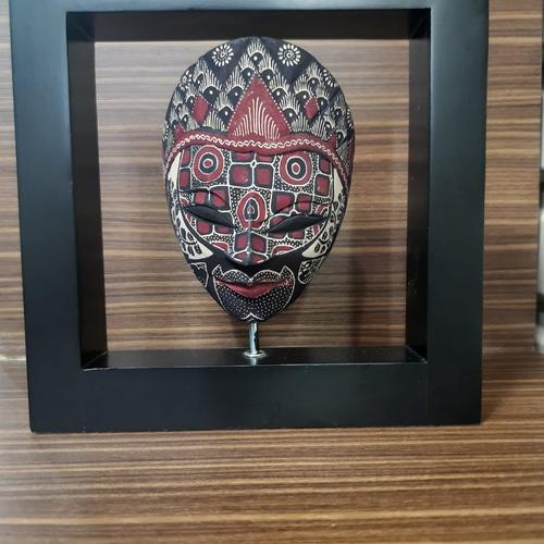 Jual Hiasa Topeng Kayu Motif batik Kombinasi Frame kayu - Jakarta Pusat ...