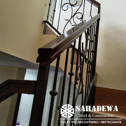 Jual Railing Tangga semi tempa handrail kayu - Kab. Tangerang ...
