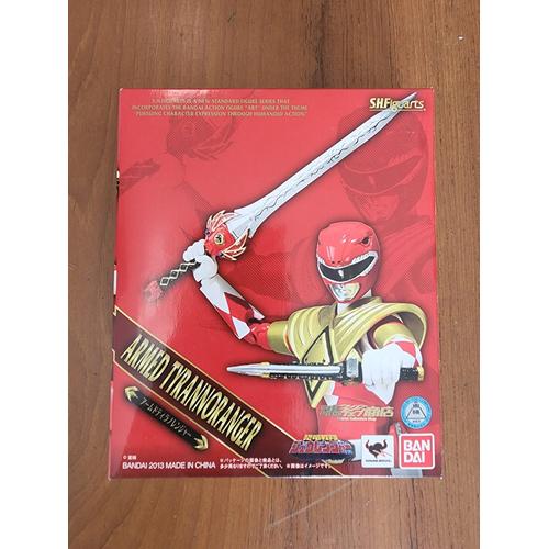Jual SHF Power Rangers Red / Kyoryu Sentai Zyuranger Armored Rangers ...