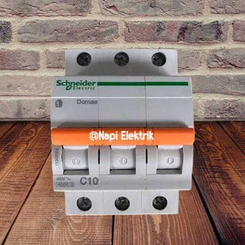 Jual Mcb Schneider Domae 3p 10a / 3 Phase 10a Original SNI - Jakarta Pusat - Napi elektrik ...