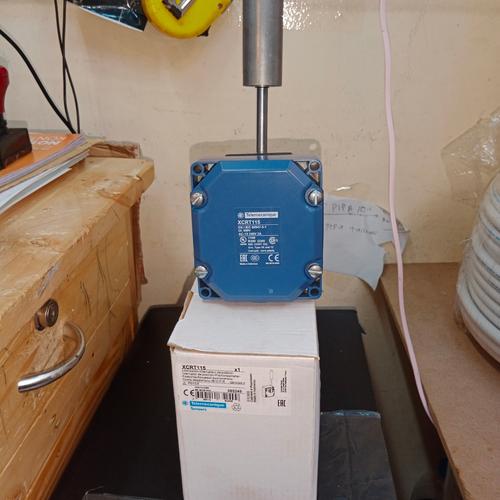 Jual LIMIT SWITCH TELEMEANIQUUE XCRT115 - Jakarta Pusat - zio elektrik ...
