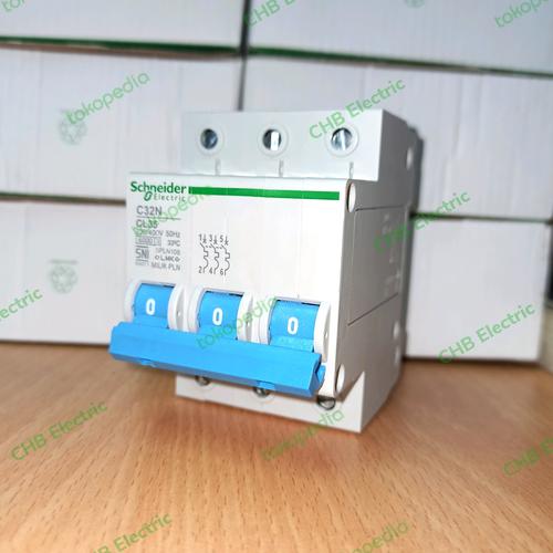 Jual MCB PLN 3Phase 35A Schneider Ori - Jakarta Pusat - CHB Electric ...