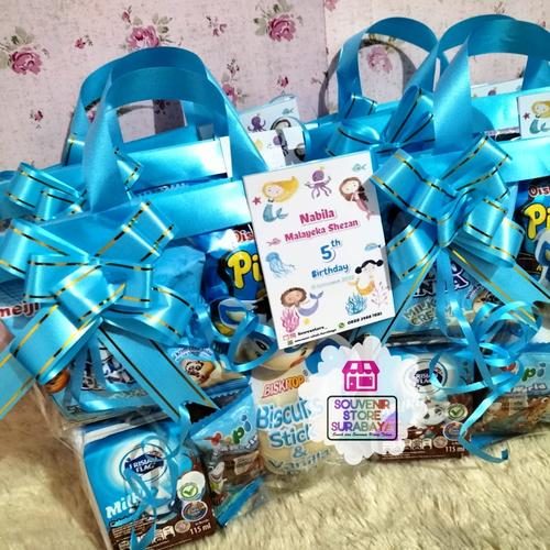 Jual Snack ultah serba biru+ Snack ultah custom warna + hampers Snack ...