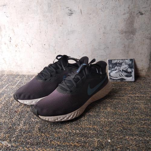 Jual sepatu lari pria Nike revolution 5 original second - Kota Tanjung ...