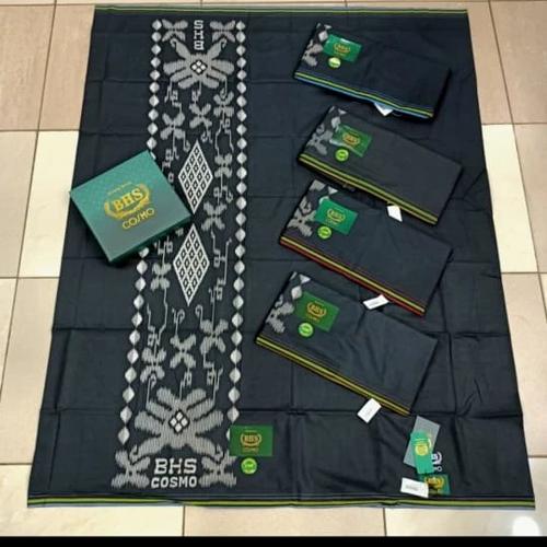Jual sarung bhs cosmo gold hitam polos terlaris - Kab. Gresik - zain ...