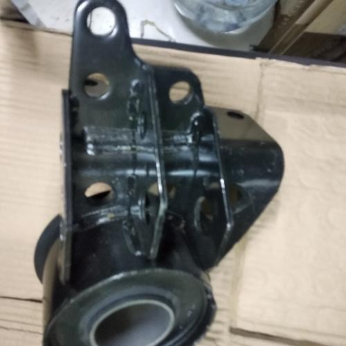 Jual BRACKET KABIN MOUNTING DEPAN 8-98017-66 ISUZU GIGA FVZ TAHUN LAMA ...