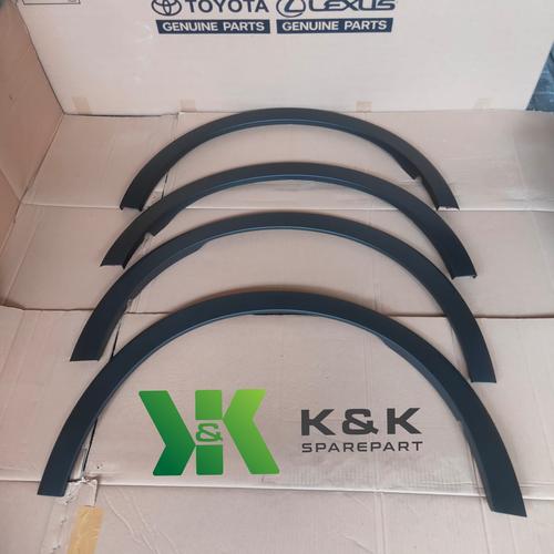 Jual Moulding Over Fender Raize Rocky (100% Ori ASTRA) - Belakang Kanan ...