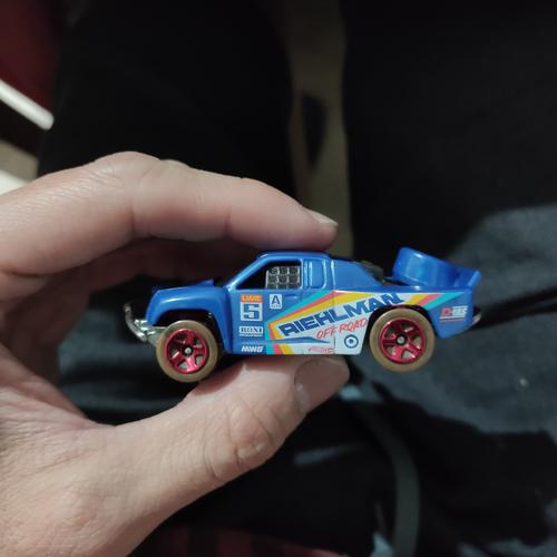 Jual hot wheels off track biru loose made in indonesia - Kota Malang ...