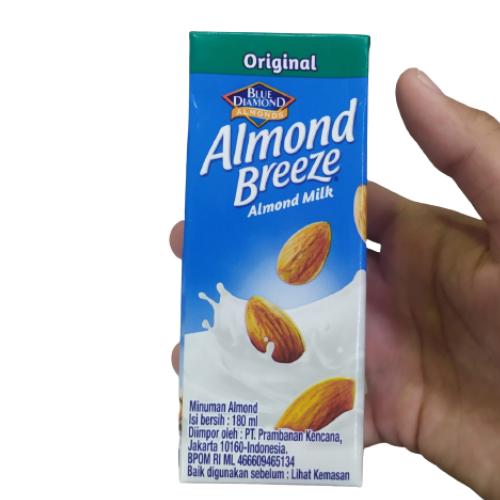 Jual Susu Almond 180ml Breeze Milk Blue Diamond Minuman Kemasan Kotak - Original - Kota Semarang ...