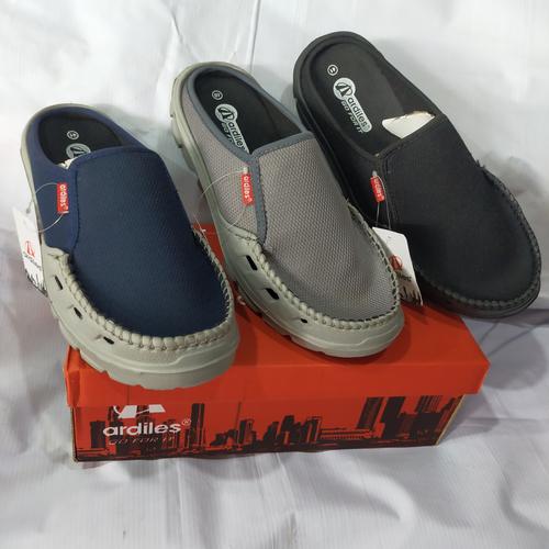 Jual Sepatu sandal slop pria karet Ardiles Abram-01 original - Hitam ...