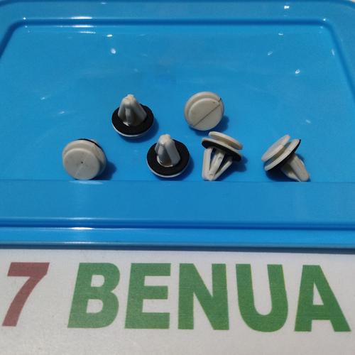 Jual KANCING KLIP GRILL LAMPU FENDER SPACK BOARD SUZUKI CARRY FUTURA ...
