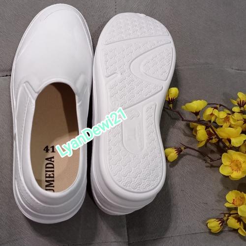 Promo sepatu karet putih#sepatu hygine#sepatu karyawan - Putih, 42 ...