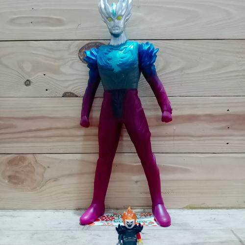 Jual figure bootleg bandai 30 cm ultraman saga ultraman dyna cosmos ...