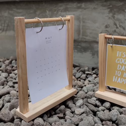 Promo stand gantungan menu kayu promo restoran , Nomer meja ,kalender ...