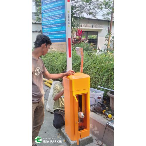 Jual MESIN BARIER GATE MX50 SUDAH INSTALASI DENGAN REMOTE CONTROL ...