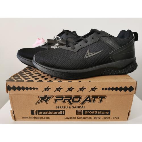 Bikin Kangen! Ini 8 Sepatu Sekolah Jadul Tahun 2000an yang Sempat Hits