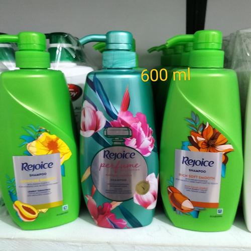 Jual Rejoice Shampoo Rich Soft Smooth 600ML - Rich Halus Lembut - Rich Soft - Kota Surabaya ...