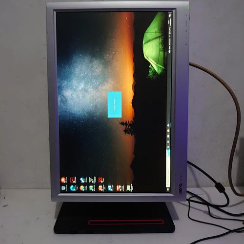 Jual Monitor 17 inch wide BenQ T17w bisa vertikal - Jakarta Timur ...