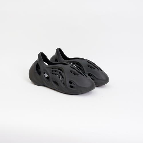 Jual Yeezy Foam Runner Onyx Black Original - 11 - Jakarta Barat ...