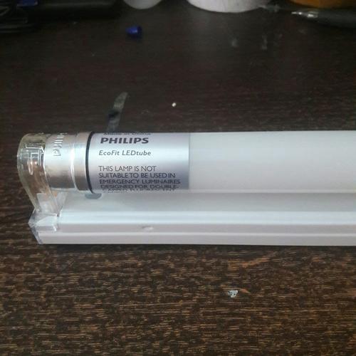 Jual Philips TL LED T8 SET Ecofit 8W Ecofit 16W + Kap 120cm - 8 Watt ...