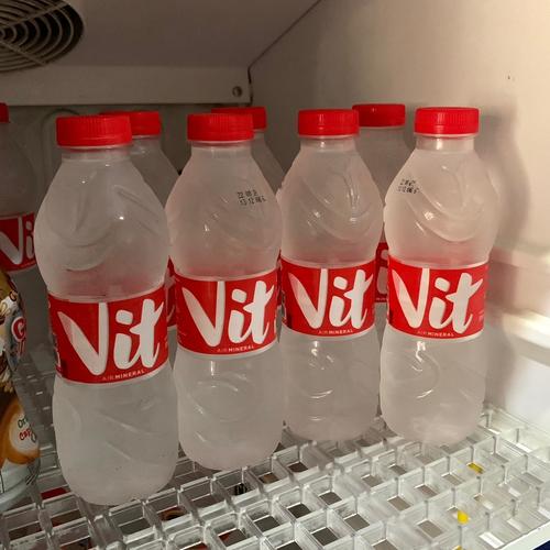 Jual Vit botol kecil 330ml 1 dus isi 24 botol - Jakarta Timur - UD Medi ...