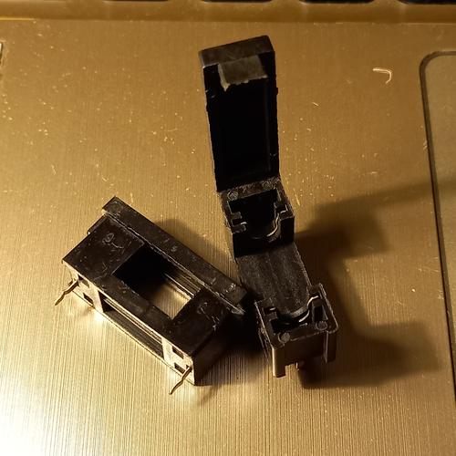 Jual Rumah Fuse Sekring 20mm 2cm utk ke pcb - Kota Tangerang ...