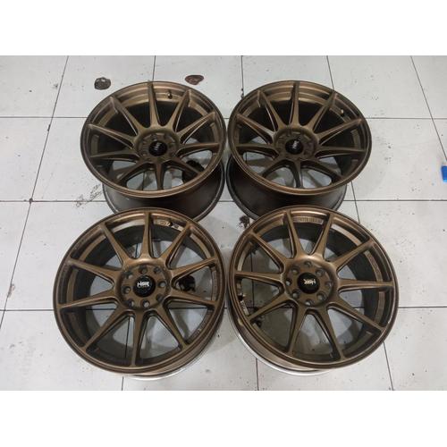 Jual VELG MOBIL BEKAS RING 17 HSR SHINJUKU VELG R17 YARIS CITY JAZZ LIVINA - Kota Semarang - JDM ...
